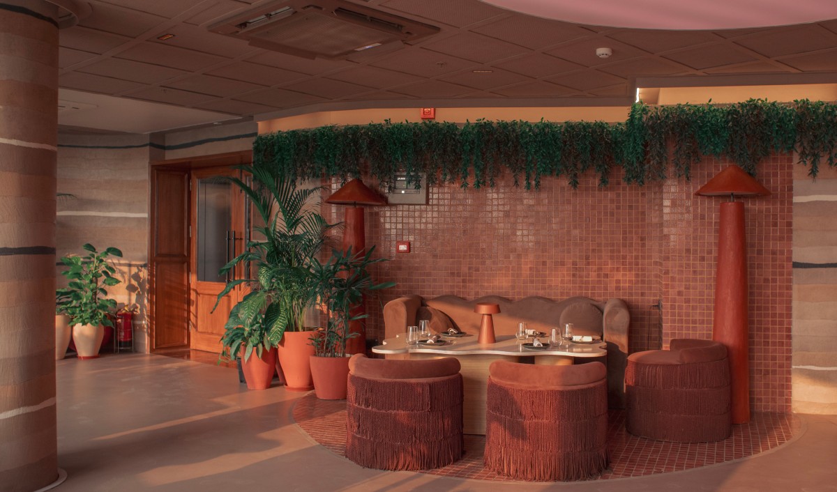Silly Resto-Bar Makes Entrance into Delhi's Dining Scene - Restaurant India